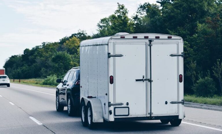 trailer laws | Pars Towing Inc.